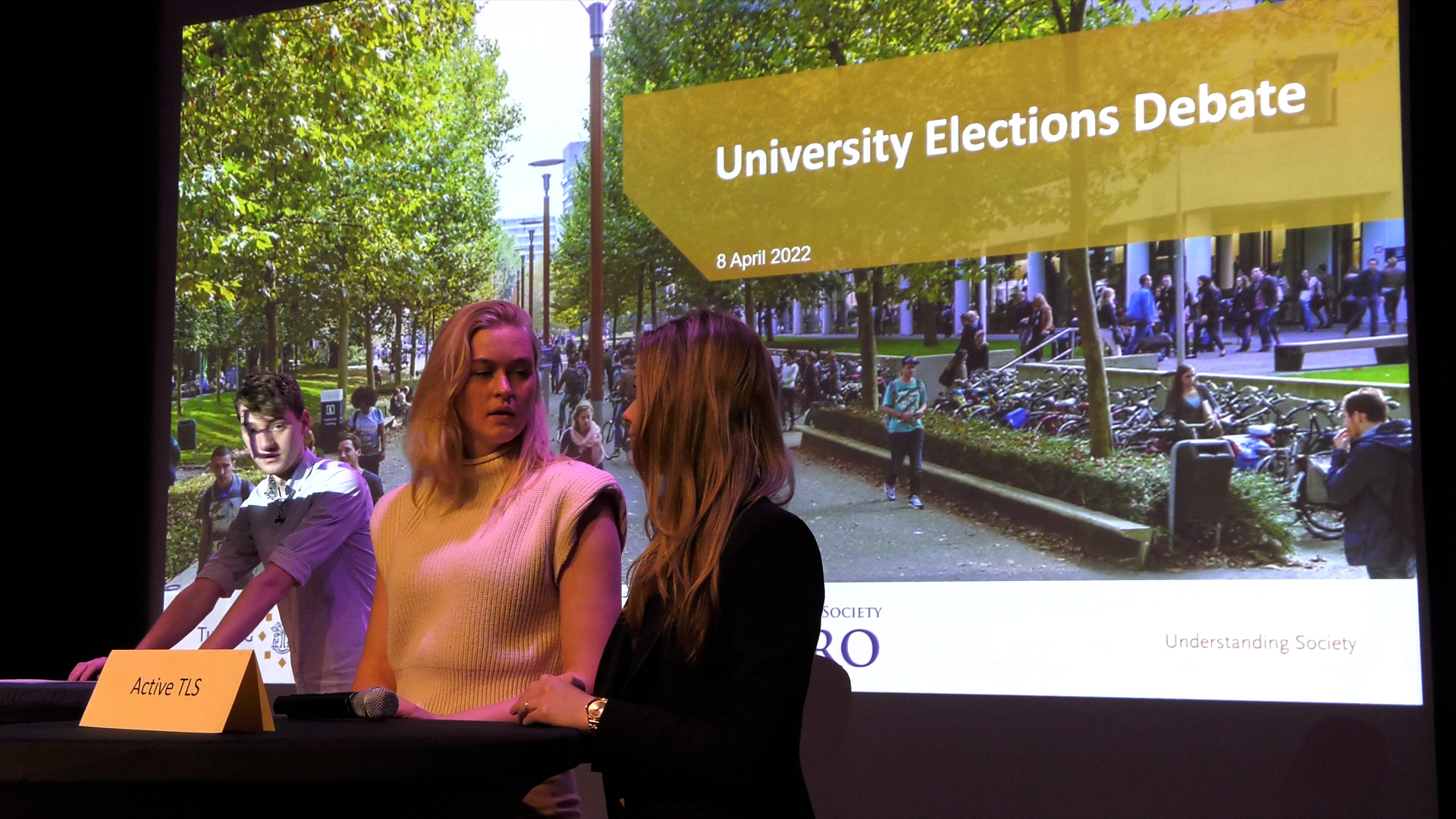 Video: University Elections Debate - Univers magazine