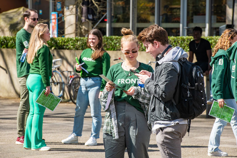 Verkiezingsuitslag: grote overwinning voor Fractie Front - Univers magazine