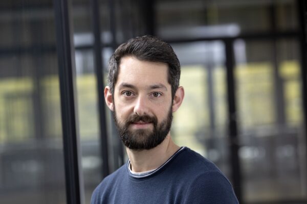 Omar Dweik: ‘Mijn rebelse kant is geworteld in Palestina’ - Univers ...