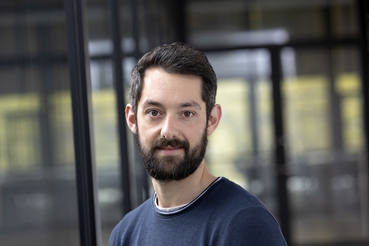 Omar Dweik: ‘Mijn rebelse kant is geworteld in Palestina’ - Univers ...