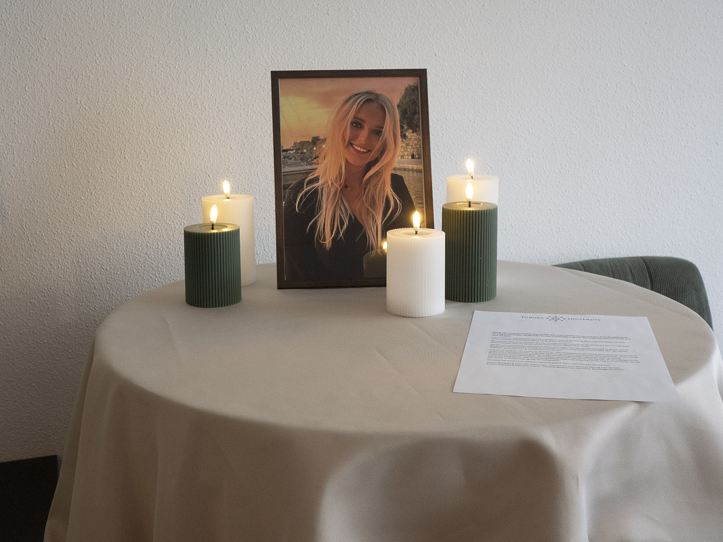 Vidar in mourning after death of Fleur Arends during a ski trip ...