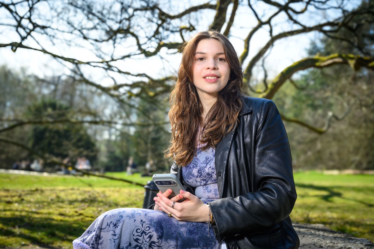 Clara Daniels' Internet Bubble: 'Sometimes I Try to Confuse the ...