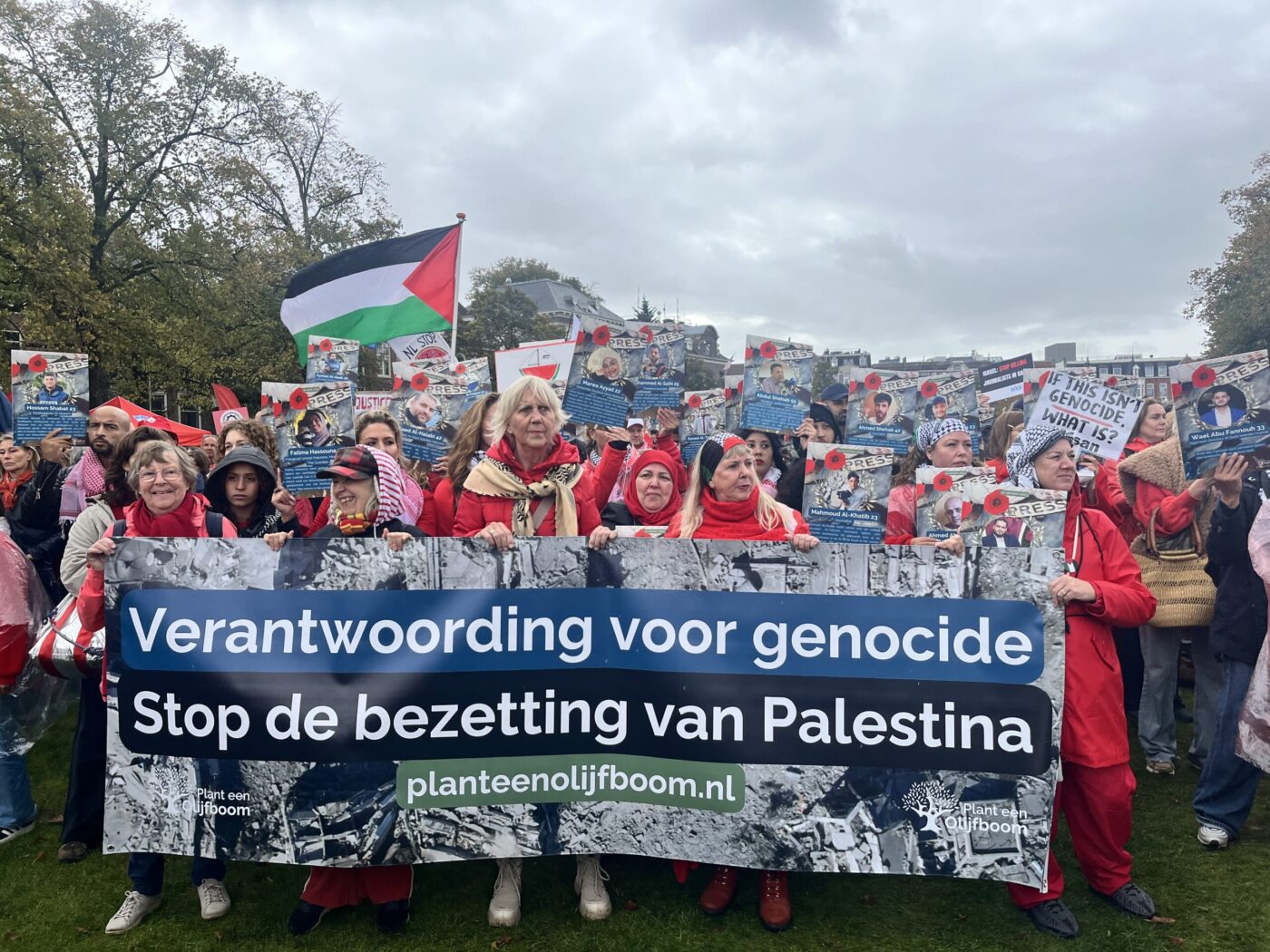 Red line of protest through Amsterdam: 'Powerful signal to politicians ...