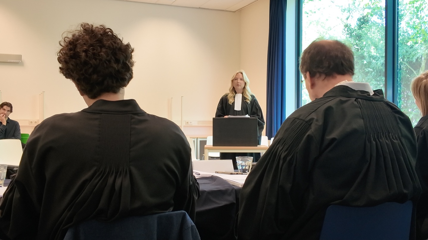 Pleiten voor echte rechters: 'Ik heb geoefend voor mijn ouders ...